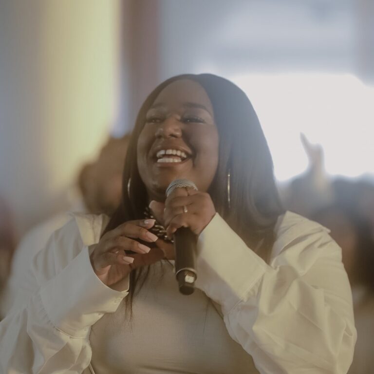 Naomi Raine Husband: Profession, Marriage and More - Everycelenews