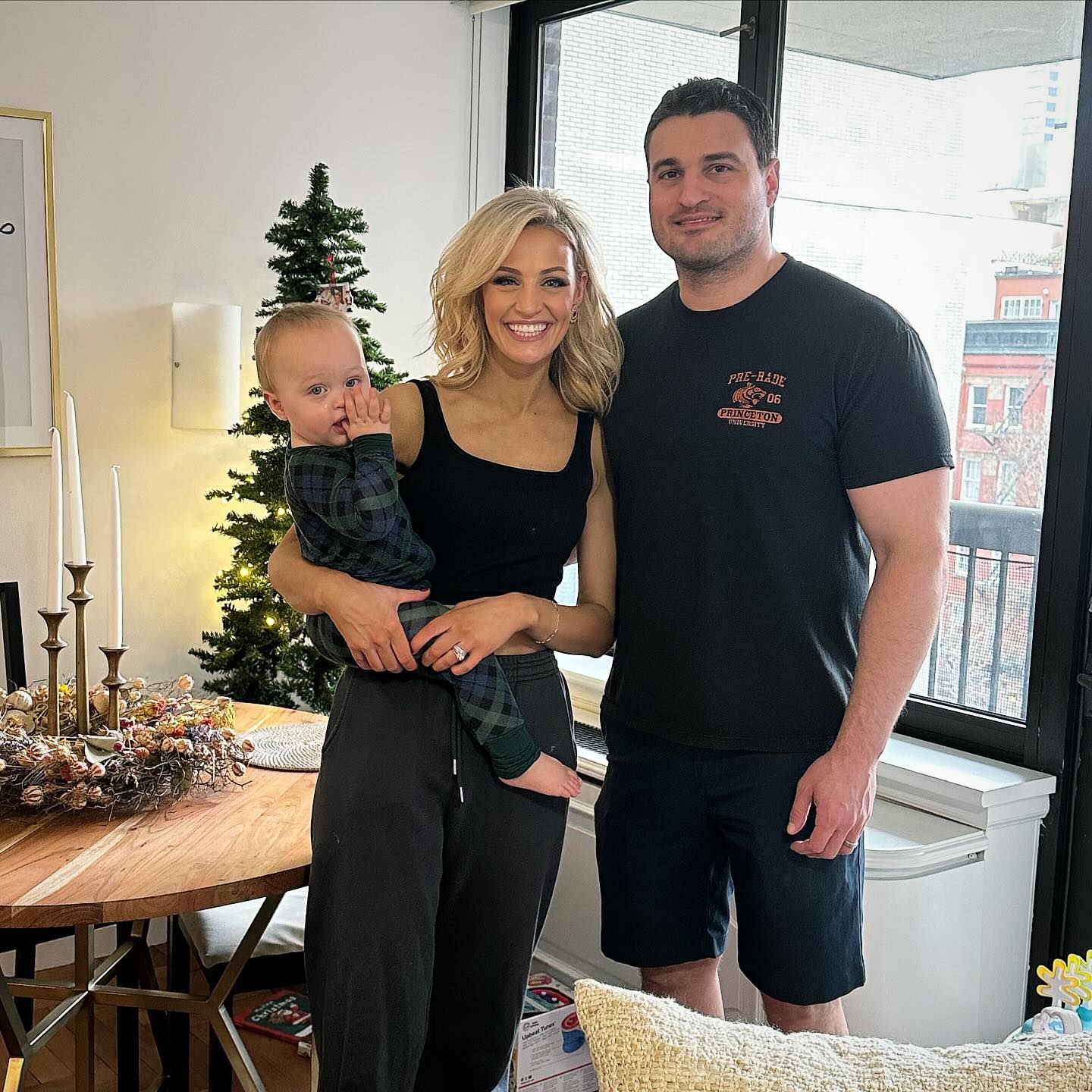 Carley Shimkus Husband, Is She Married? Past Affairs & Relationships ...